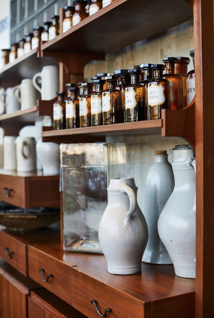 Nashville boutique hotel lobby: Fieldhouse Jones – Debra Baum Design